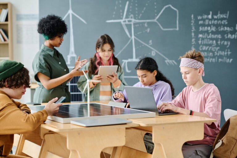 UAE issues new AI guidelines for schools, use for under-13 students ...